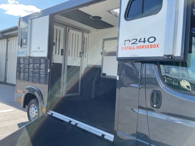R240 - Overlander R240's - Overlander Horse Boxes - Overlander